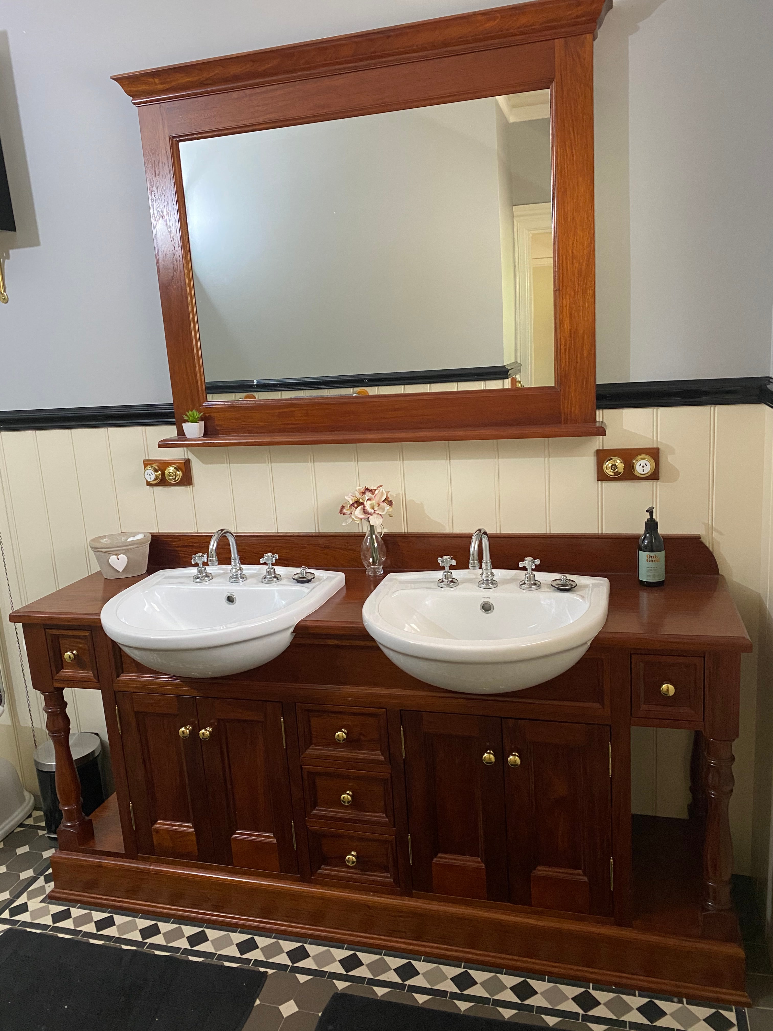 Gallery - T.L.C Spray Painting